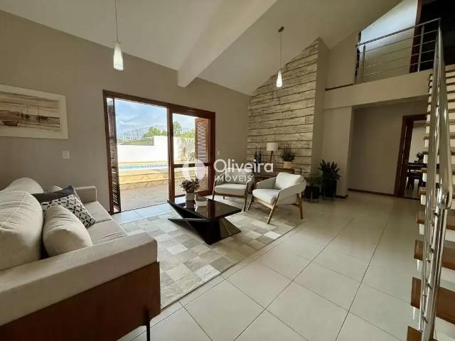 Casa / Sobrado para Venda em Santa Maria/RS Camobi 3 Quartos