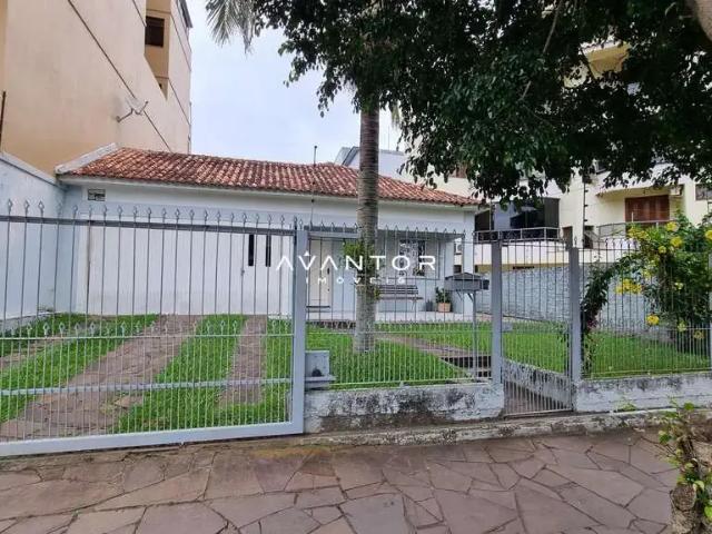 Casa / Sobrado para Venda em Santa Maria/RS Camobi 3 Quartos