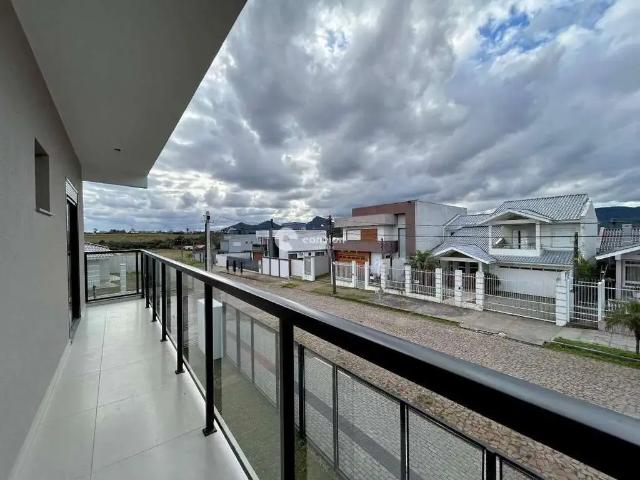 Casa / Sobrado para Venda em Santa Maria/RS Camobi 3 Quartos