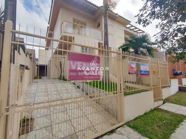 Casa / Sobrado para Venda em Santa Maria/RS Camobi 3 Quartos