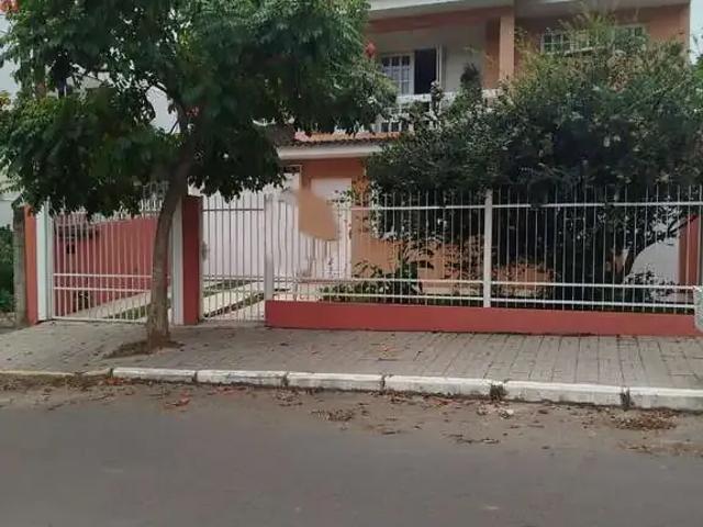 Casa / Sobrado para Venda em Santa Maria/RS Camobi 3 Quartos