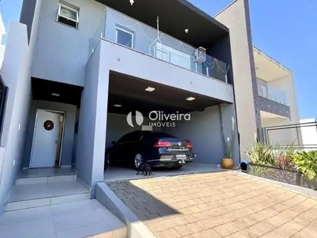 Casa / Sobrado para Venda em Santa Maria/RS Camobi 3 Quartos