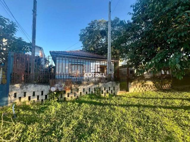 Casa / Sobrado para Venda em Santa Maria/RS Camobi 3 Quartos