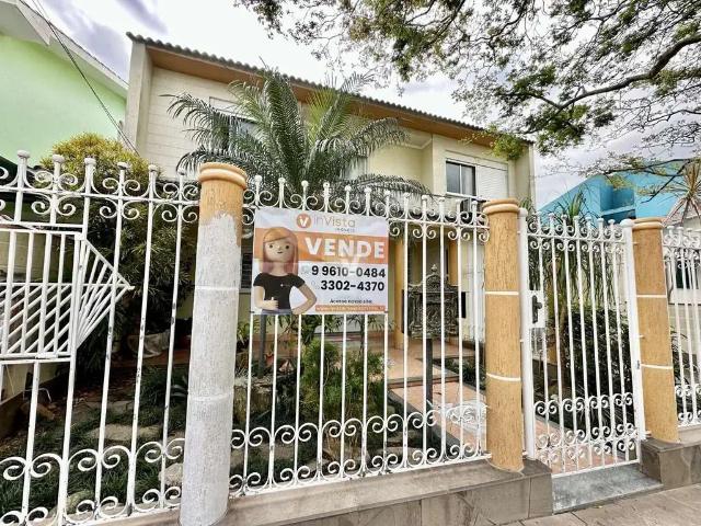 Casa / Sobrado para Venda em Santa Maria/RS Camobi 3 Quartos