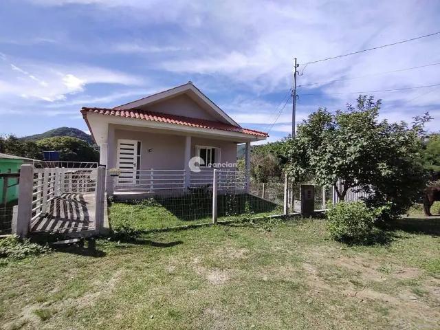 Casa / Sobrado para Venda em Santa Maria/RS Campestre do Menino Deus 3 Quartos