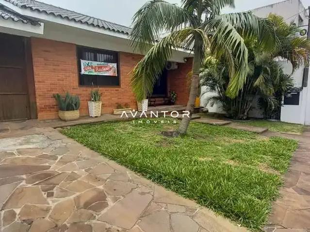 Casa / Sobrado para Venda em Santa Maria/RS Centro 4 Quartos