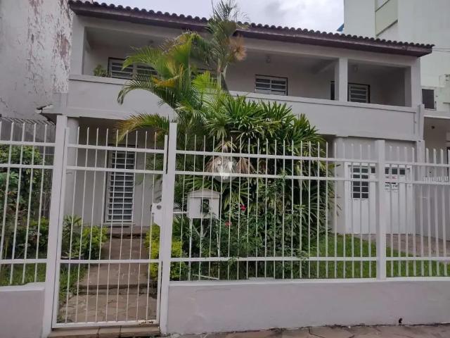 Casa / Sobrado para Venda em Santa Maria/RS Centro 4 Quartos