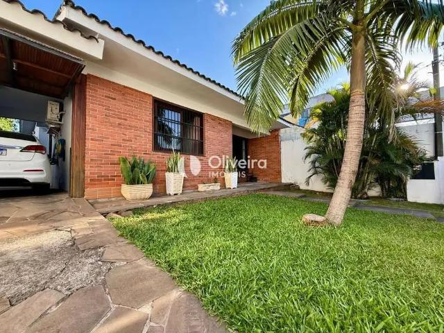 Casa / Sobrado para Venda em Santa Maria/RS Centro 4 Quartos
