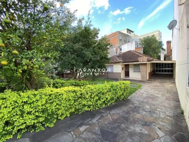 Casa / Sobrado para Venda em Santa Maria/RS Centro 5 Quartos