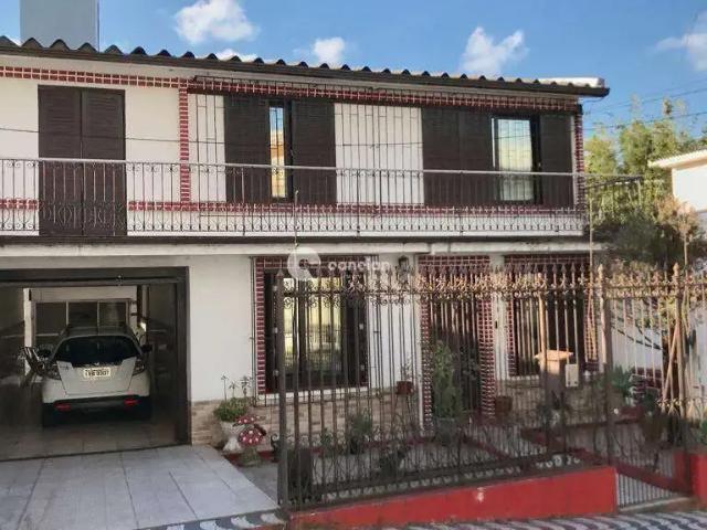 Casa / Sobrado para Venda em Santa Maria/RS Centro 5 Quartos