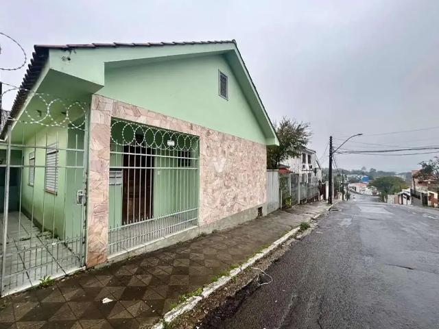 Casa / Sobrado para Venda em Santa Maria/RS Centro 3 Quartos