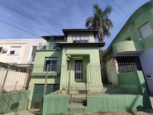 Casa / Sobrado para Venda em Santa Maria/RS Centro 3 Quartos