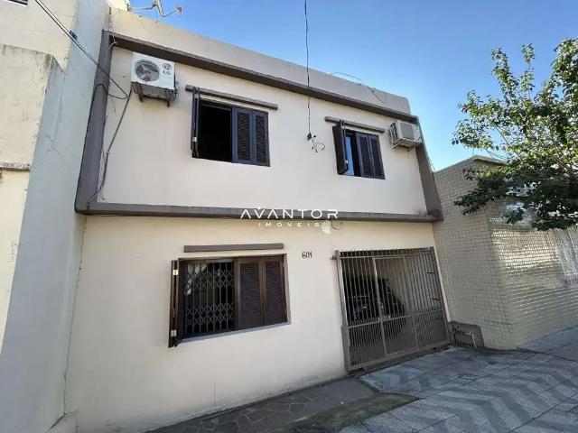 Casa / Sobrado para Venda em Santa Maria/RS Centro 3 Quartos