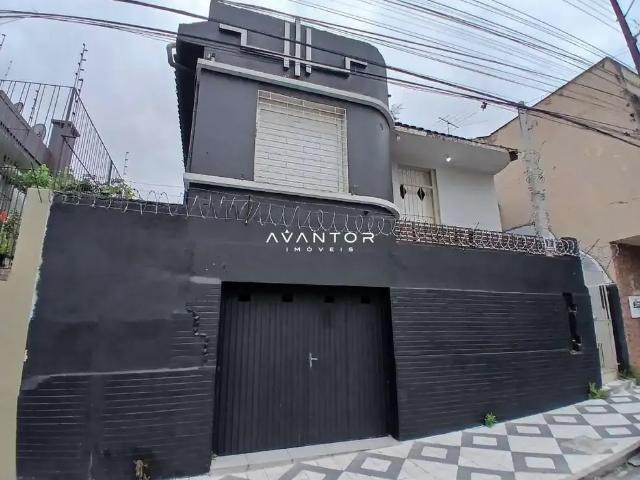 Casa / Sobrado para Venda em Santa Maria/RS Centro 3 Quartos