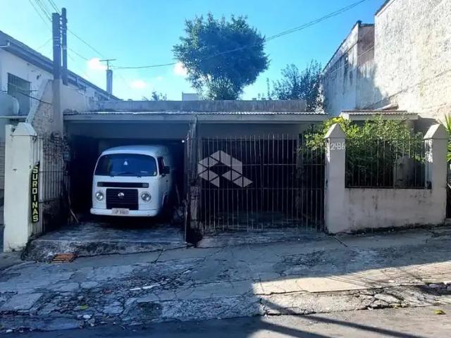 Casa / Sobrado para Venda em Santa Maria/RS Centro 3 Quartos