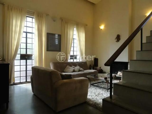 Casa / Sobrado para Venda em Santa Maria/RS Centro 3 Quartos