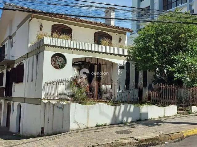 Casa / Sobrado para Venda em Santa Maria/RS Centro 3 Quartos