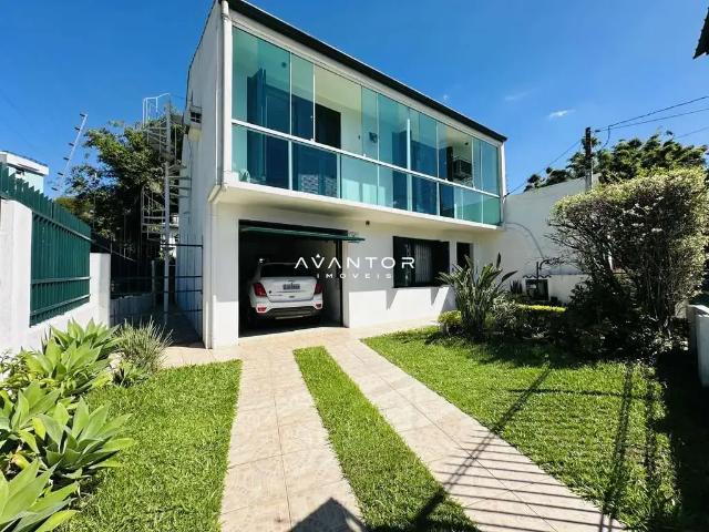 Casa / Sobrado para Venda em Santa Maria/RS Centro 3 Quartos