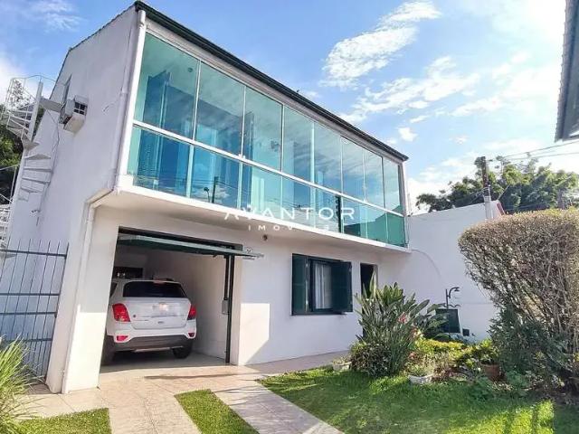 Casa / Sobrado para Venda em Santa Maria/RS Centro 3 Quartos