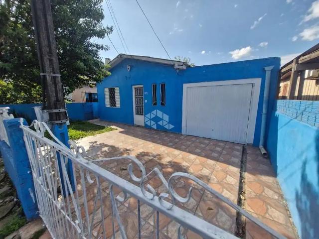 Casa / Sobrado para Venda em Santa Maria/RS Chácara das Flores 3 Quartos