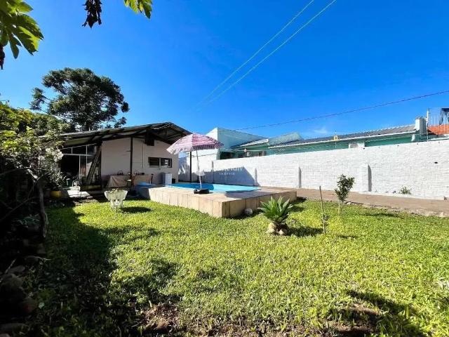 Casa / Sobrado para Venda em Santa Maria/RS Duque de Caxias 4 Quartos