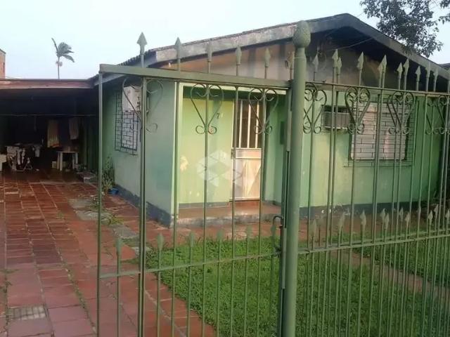 Casa / Sobrado para Venda em Santa Maria/RS Divina Providência 3 Quartos
