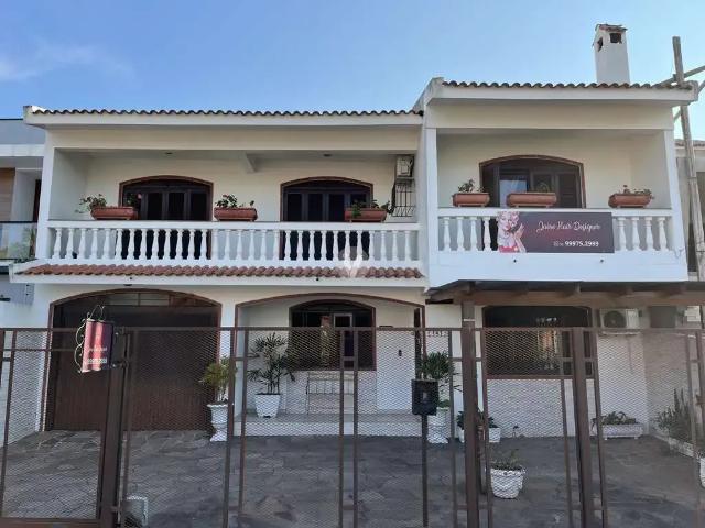 Casa / Sobrado para Venda em Santa Maria/RS Dom Antônio Reis 4 Quartos