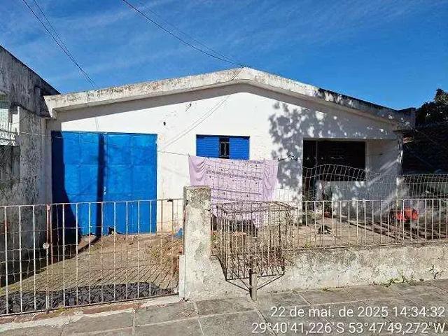 Casa / Sobrado para Venda em Santa Maria/RS Itararé 3 Quartos