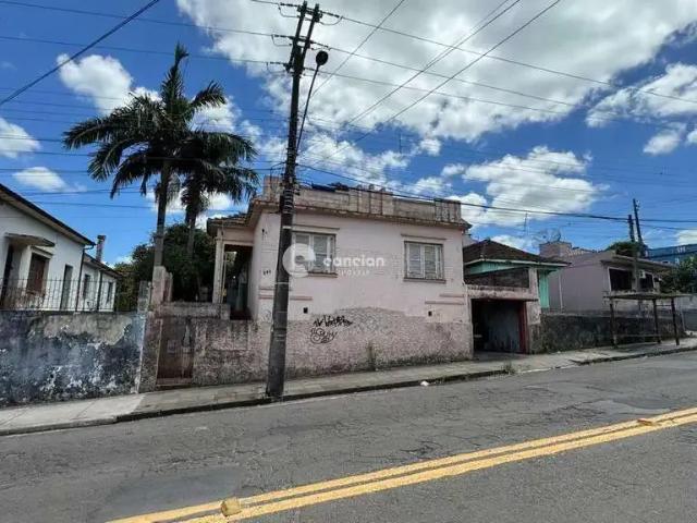 Casa / Sobrado para Venda em Santa Maria/RS Itararé 1 Quartos