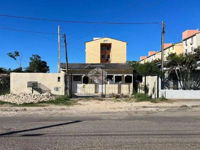 Casa / Sobrado para Venda em Santa Maria/RS Juscelino Kubitschek 2 Quartos