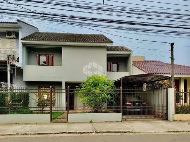 Casa / Sobrado para Venda em Santa Maria/RS Juscelino Kubitschek 3 Quartos