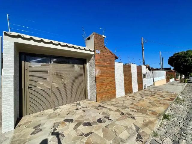 Casa / Sobrado para Venda em Santa Maria/RS Juscelino Kubitschek 3 Quartos