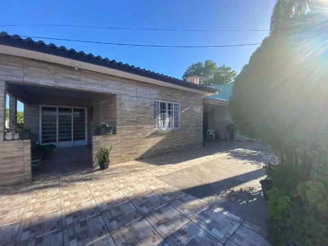 Casa / Sobrado para Venda em Santa Maria/RS Lorenzi 3 Quartos