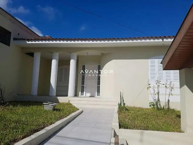 Casa / Sobrado para Venda em Santa Maria/RS Passo D'Areia 4 Quartos