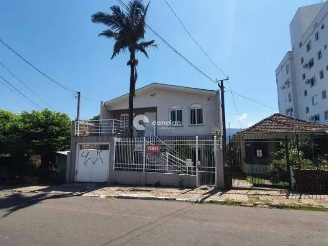 Casa / Sobrado para Venda em Santa Maria/RS Passo D'Areia 6 Quartos