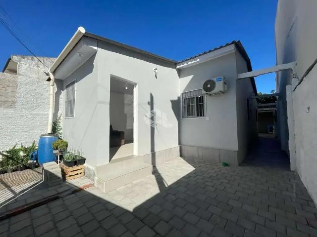Casa / Sobrado para Venda em Santa Maria/RS Passo D'Areia 2 Quartos