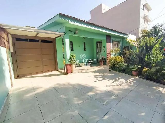 Casa / Sobrado para Venda em Santa Maria/RS Passo D'Areia 3 Quartos