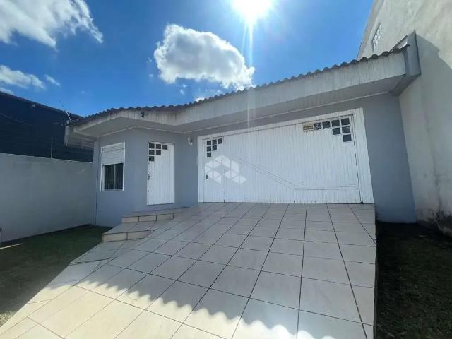 Casa / Sobrado para Venda em Santa Maria/RS Passo D'Areia 3 Quartos