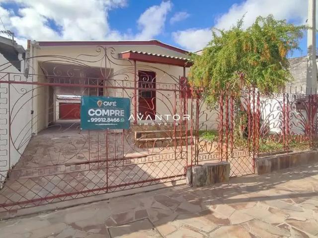 Casa / Sobrado para Venda em Santa Maria/RS Passo D'Areia 3 Quartos