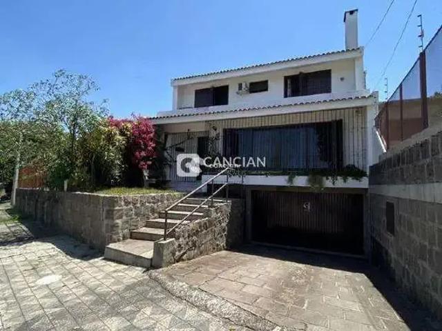 Casa / Sobrado para Venda em Santa Maria/RS Patronato 4 Quartos