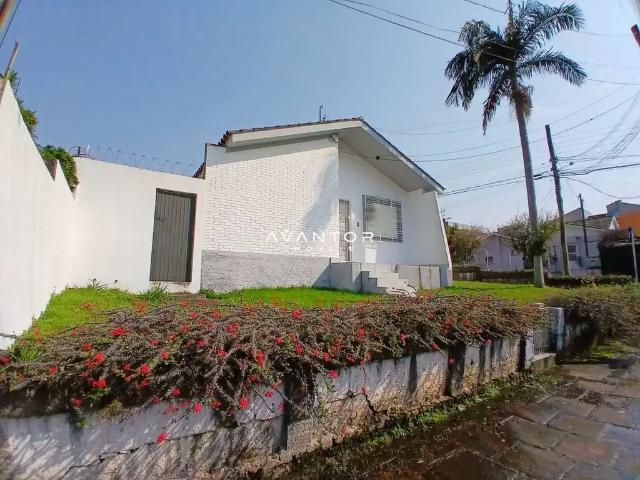 Casa / Sobrado para Venda em Santa Maria/RS Patronato 3 Quartos