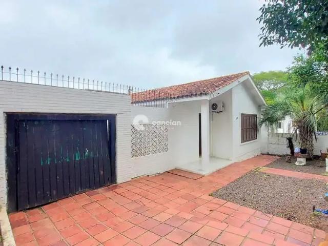 Casa / Sobrado para Venda em Santa Maria/RS Patronato 3 Quartos