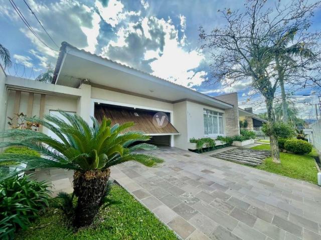 Casa / Sobrado para Venda em Santa Maria/RS Patronato 3 Quartos