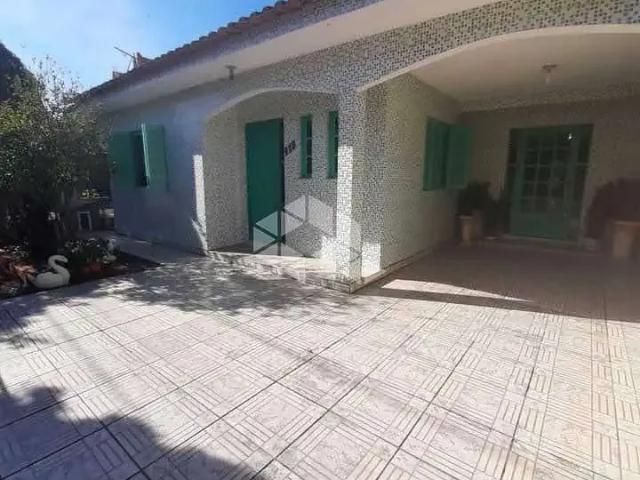 Casa / Sobrado para Venda em Santa Maria/RS Pé de Plátano 3 Quartos