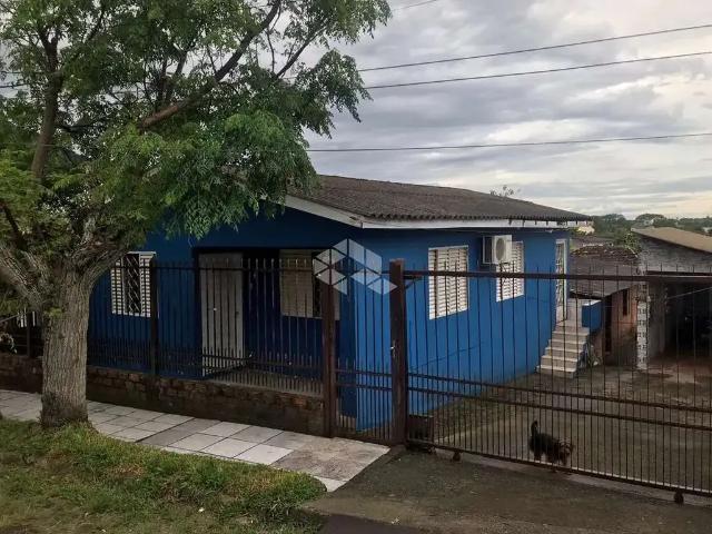Casa / Sobrado para Venda em Santa Maria/RS Presidente João Goulart 2 Quartos