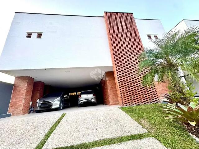 Casa / Sobrado para Venda em Santa Maria/RS São José 3 Quartos