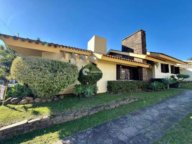 Casa / Sobrado para Venda em Santa Maria/RS São José 4 Quartos