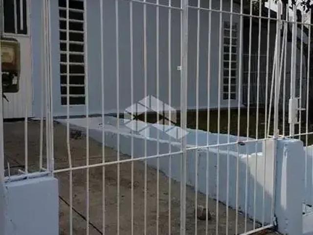Casa / Sobrado para Venda em Santa Maria/RS Tancredo Neves 2 Quartos