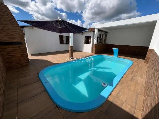 Casa / Sobrado para Venda em Santa Maria/RS Tancredo Neves 3 Quartos