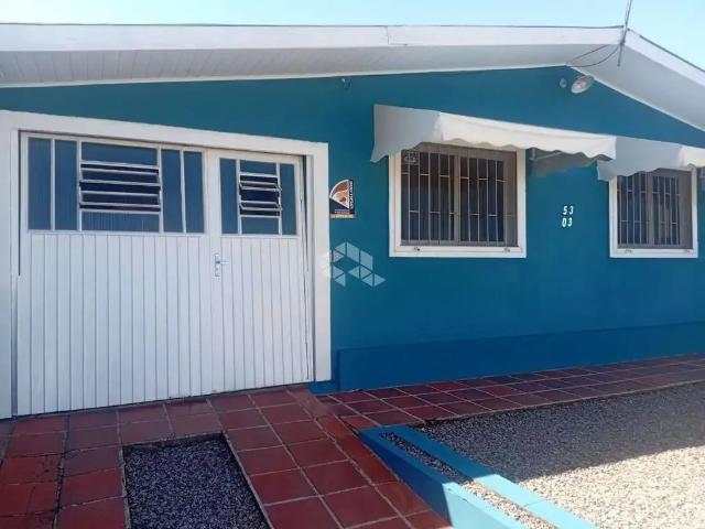 Casa / Sobrado para Venda em Santa Maria/RS Tancredo Neves 4 Quartos